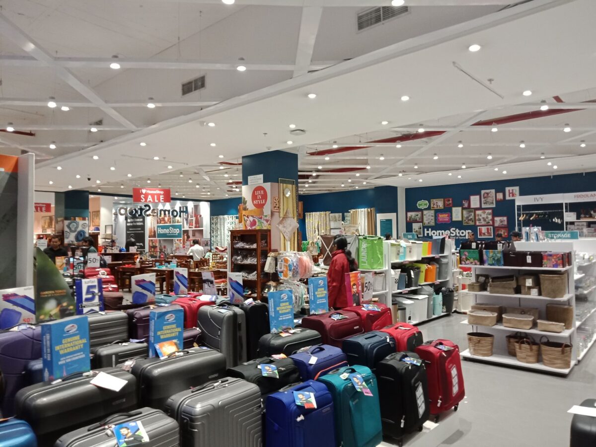 Retail Lighting Design Guide - LEDAPLUS